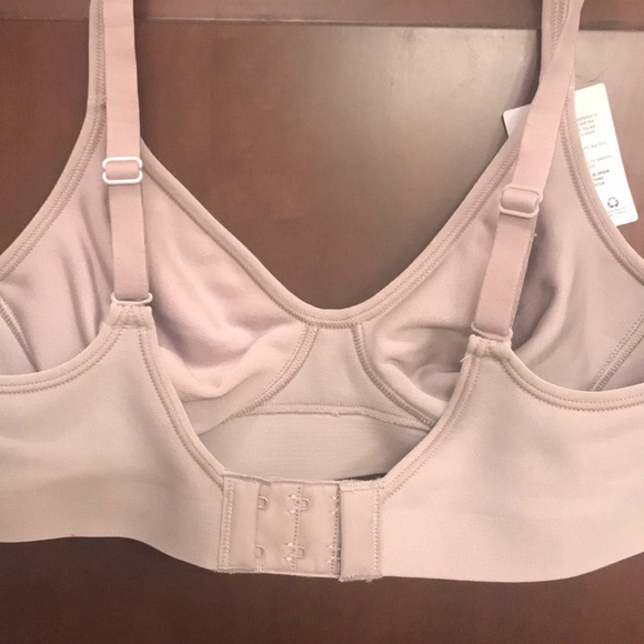 Hanes | Intimates & Sleepwear | Hanes Wire Free Comfort Bra | Poshmark